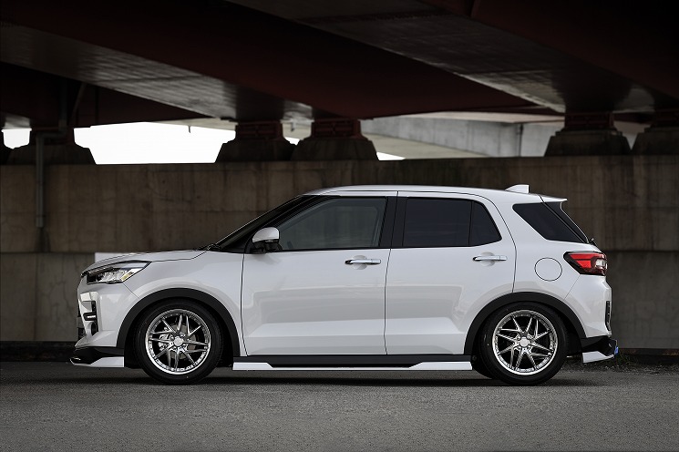 Menarik! Tuner Kuhl Racing Tawarkan Toyota Raize Full Modifikasi