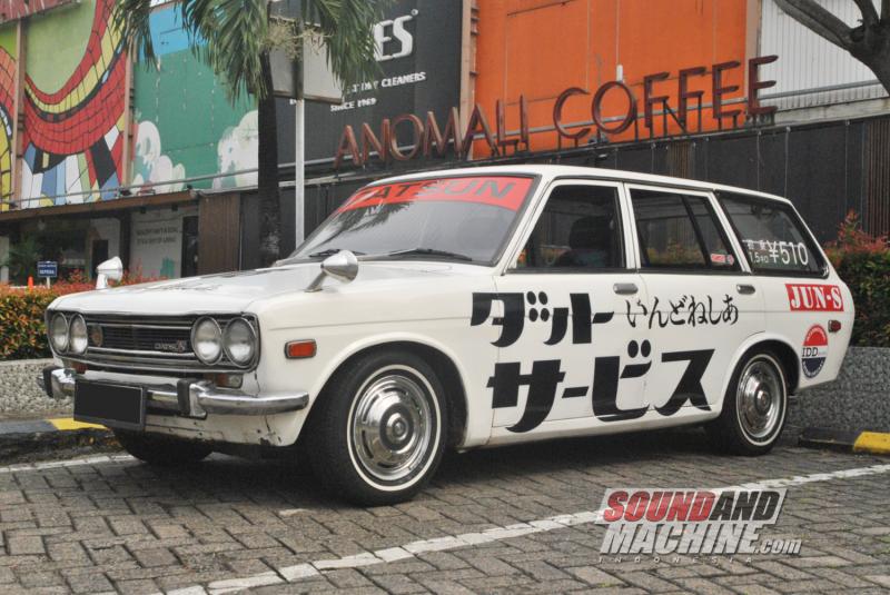 Ini Dia Mobil yang Menarik di Kumpul Kecil Tipis-Tipis Klasik Retro