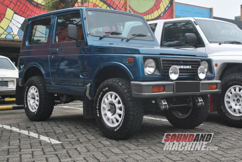 Ini Dia Mobil yang Menarik di Kumpul Kecil Tipis-Tipis Klasik Retro