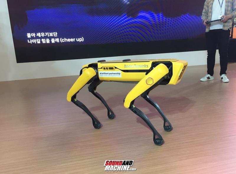 Canggih, Hyundai Pamer Robot Unik Berkaki Empat di Indonesia