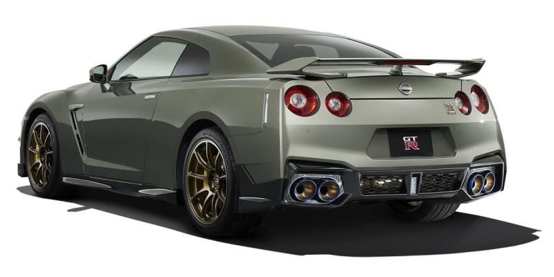 Sudah 16 Tahun Diproduksi, Sportcar Nissan GT-R Facelift Tampil di ...