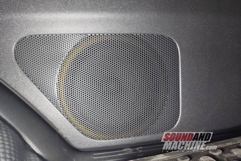 Baru Saja Diluncurkan, Gerai FI Audio Sudah Pasang Speaker Terbaru ...