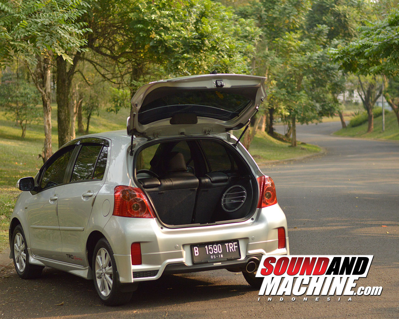 MODIFIKASI AUDIO MOBIL: SUARA HARIAN PENUH WARNA