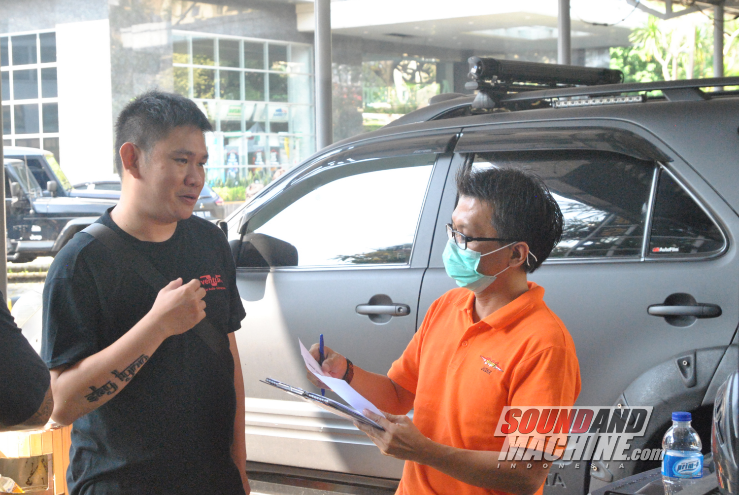 Di Balik Baju Jingga Juri USACI Indonesia Dalam Kompetisi Audio Mobil